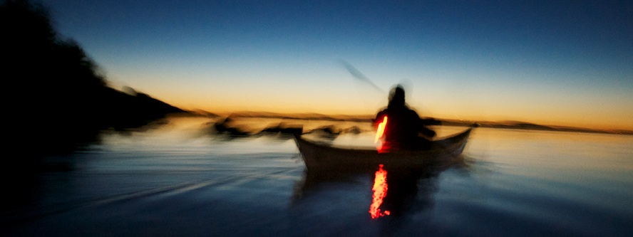 Mareldspaddling i torrdräkt - Escape Outdoors i Göteborg- kajakkurser ...